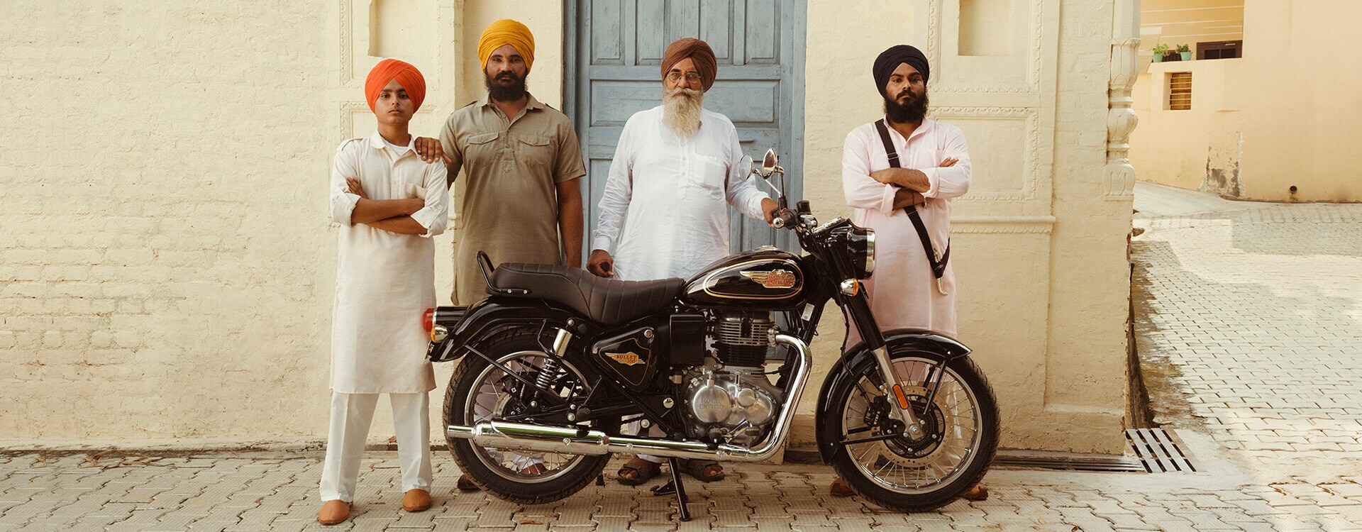 Bullet 350 Bike Price, Mileage, Weight & Colours in India | Royal Enfield