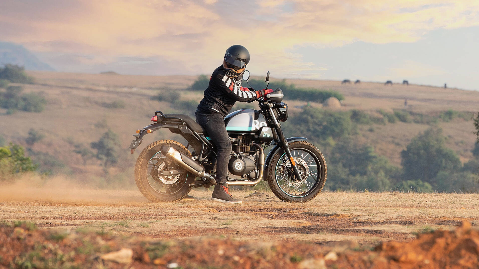 Scram 411 Bike Price, Specs, Colours & Images | Royal Enfield