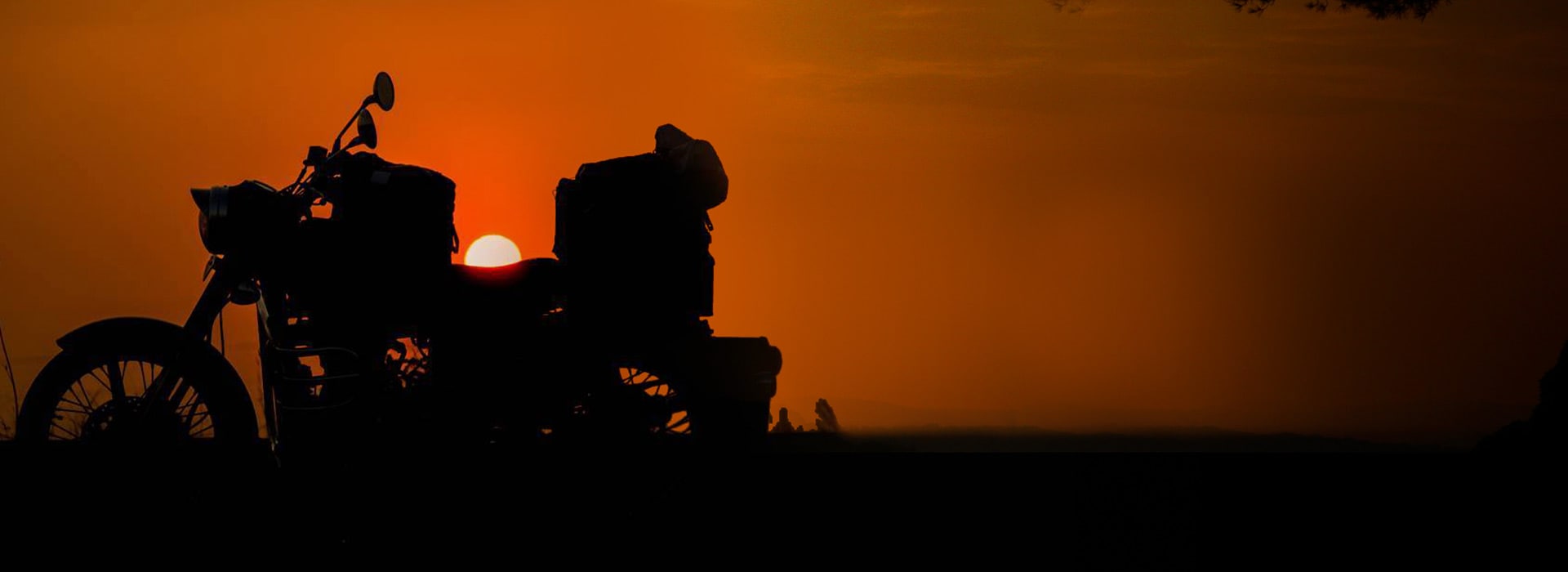 Classic 500 - Colours, Specifications, Reviews, Gallery | Royal Enfield