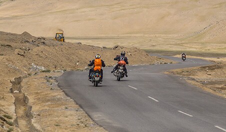 Royal Enfield Wallpaper - Download | Royal Enfield