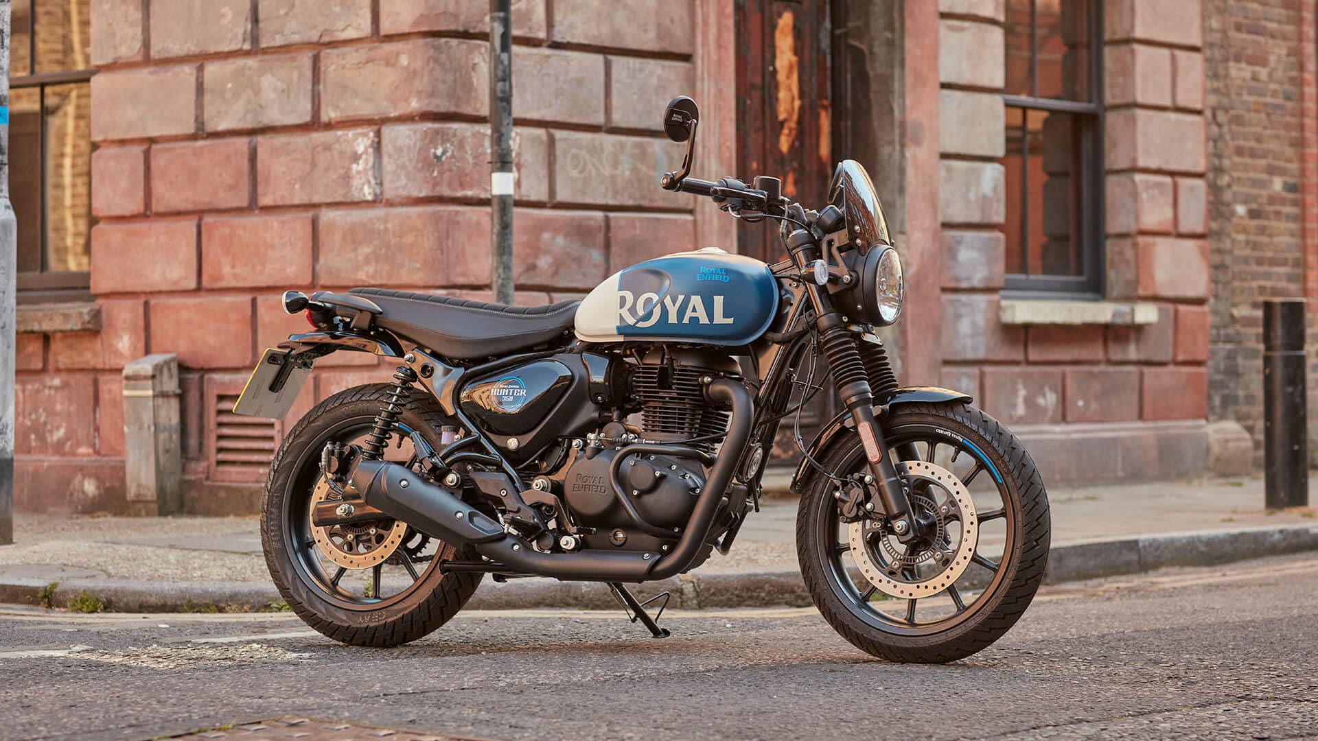 Hunter 350 Price, Images, Mileage & Colours in USA | Royal Enfield