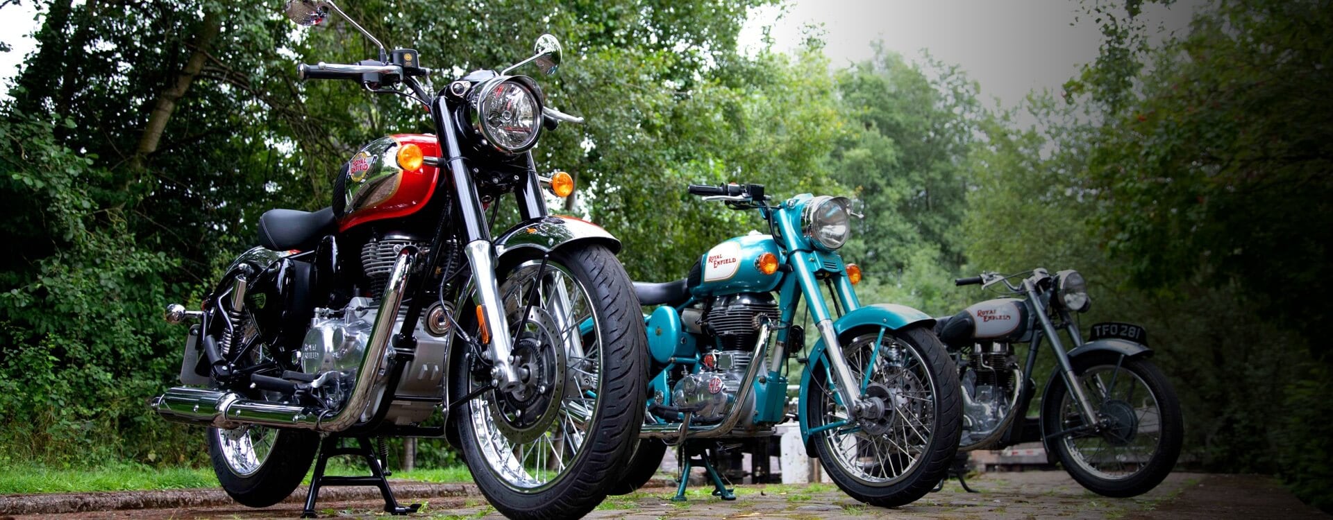 Royal Enfield Classic 350 Price, Mileage & Colours In India