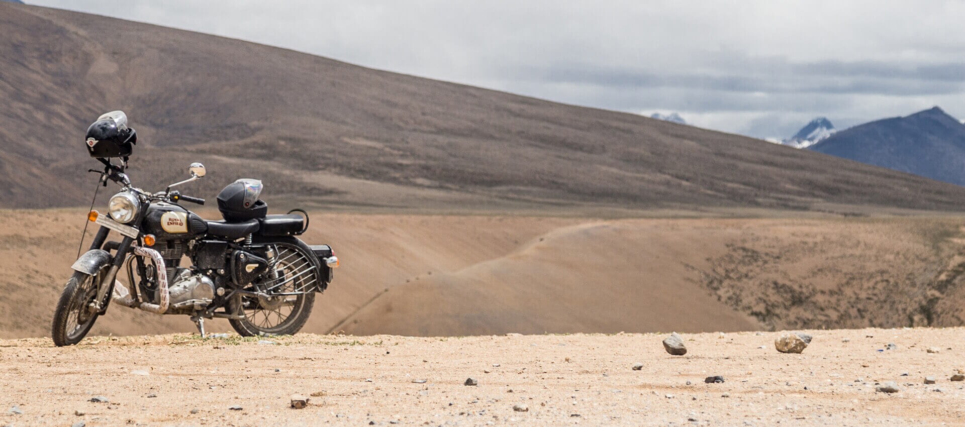 Classic 500 - Colours, Specifications, Reviews, Gallery | Royal Enfield