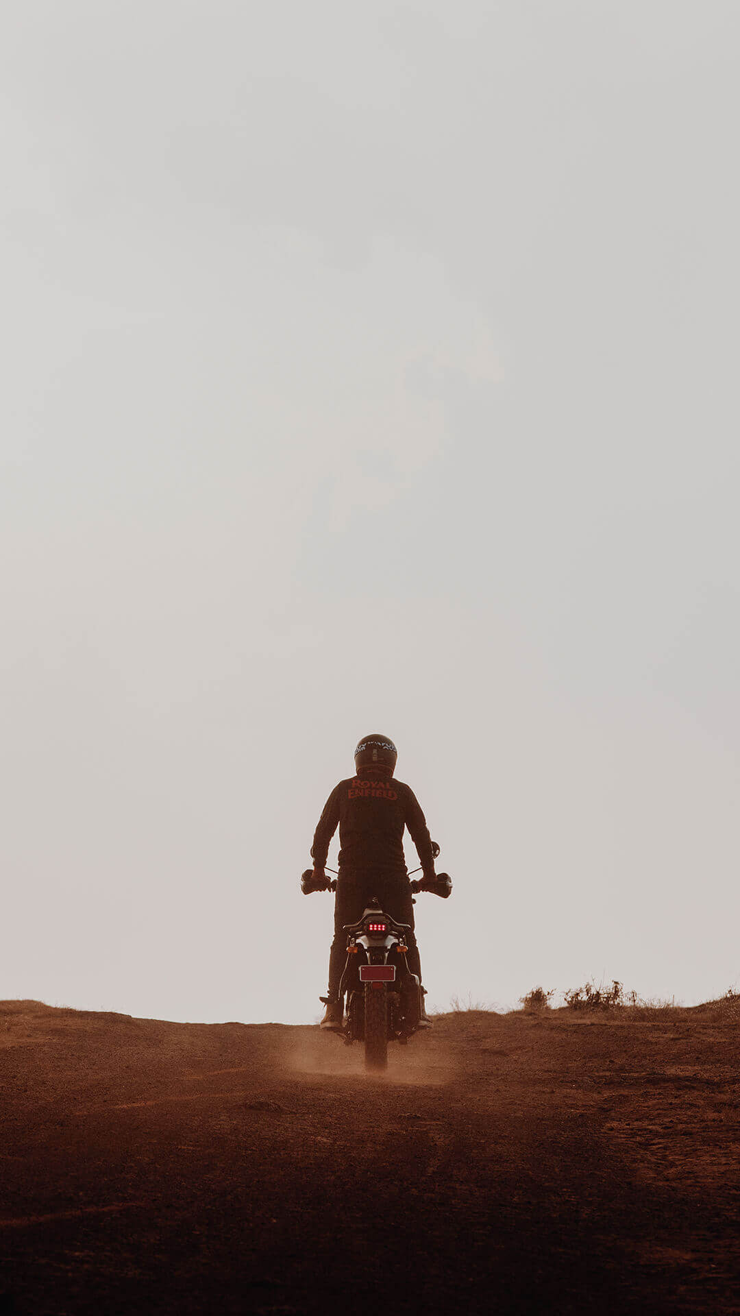 Scram 411: 日本での価格、走行距離、色 | Royal Enfield 日本