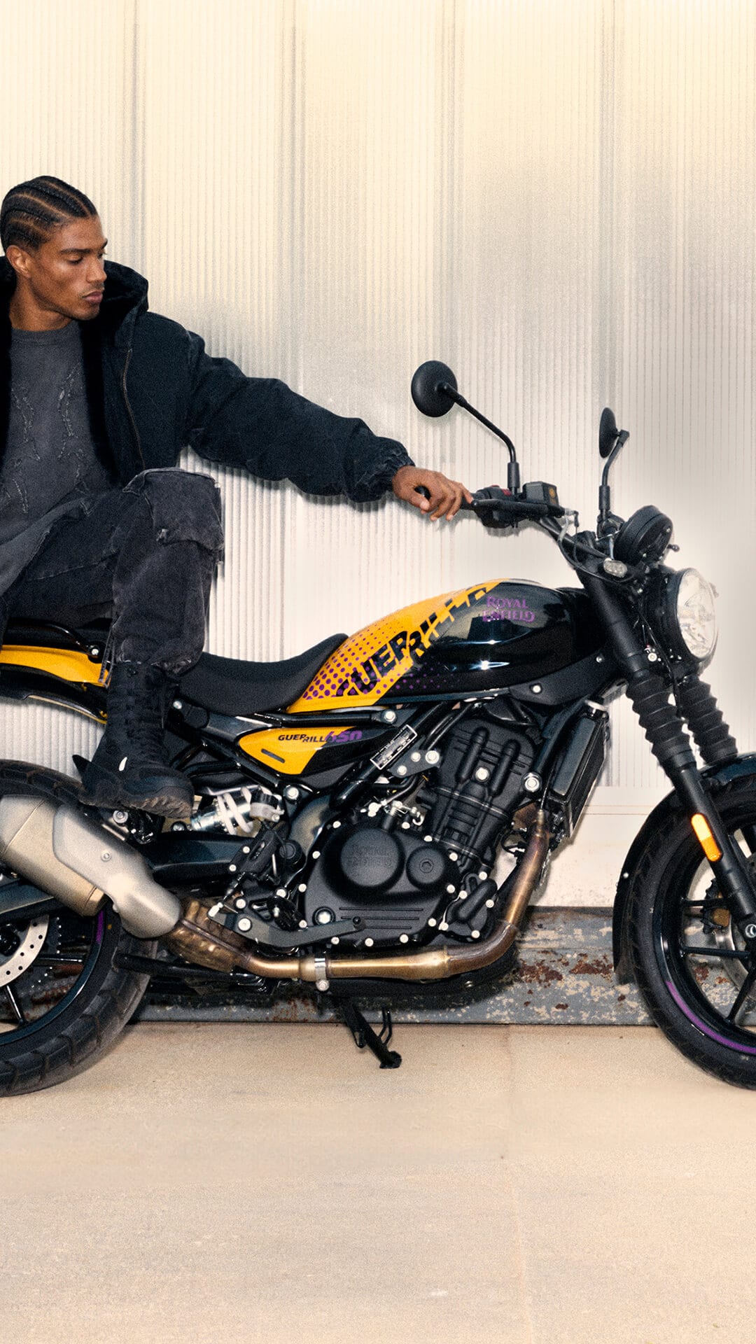 Royal Enfield Guerrilla 450 Price & Colours | Best Roadster Bike India