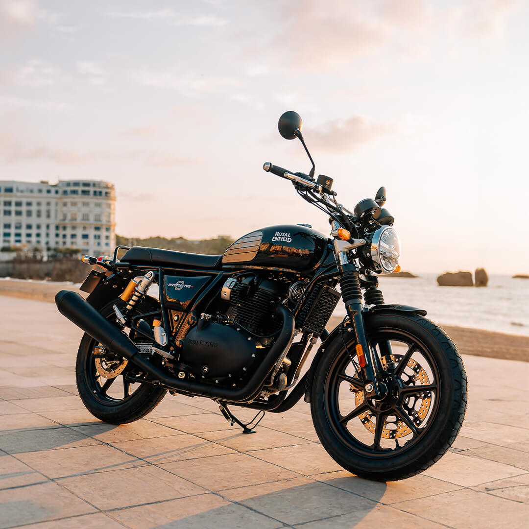 Royal Enfield Interceptor 650 Price GST 2 0 Colours In India Royal Enfield Interceptor 650 Price GST 2 0 Colours In India