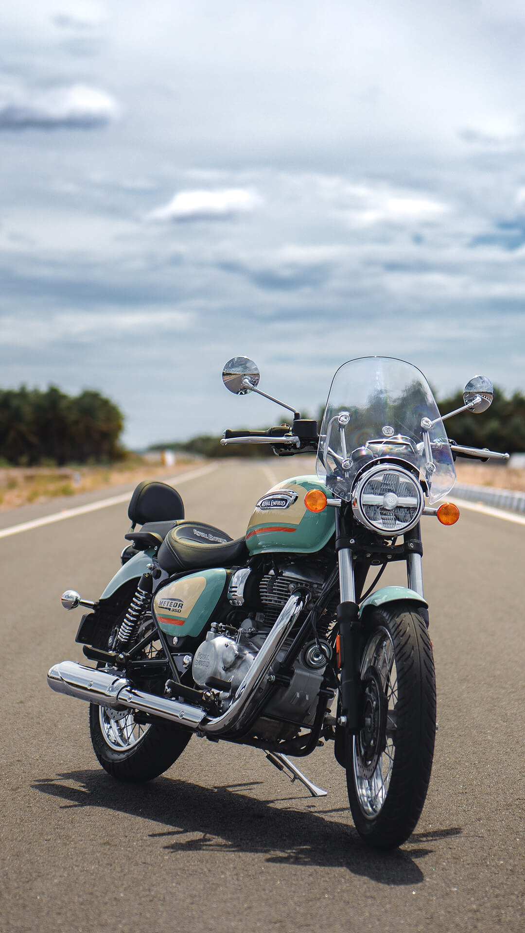 Royal Enfield Meteor 350 Price, Mileage & Colours In UK