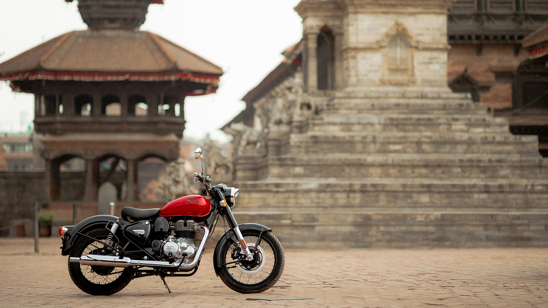 Royal Enfield Classic 350 Price, Mileage & Colours In Bangladesh