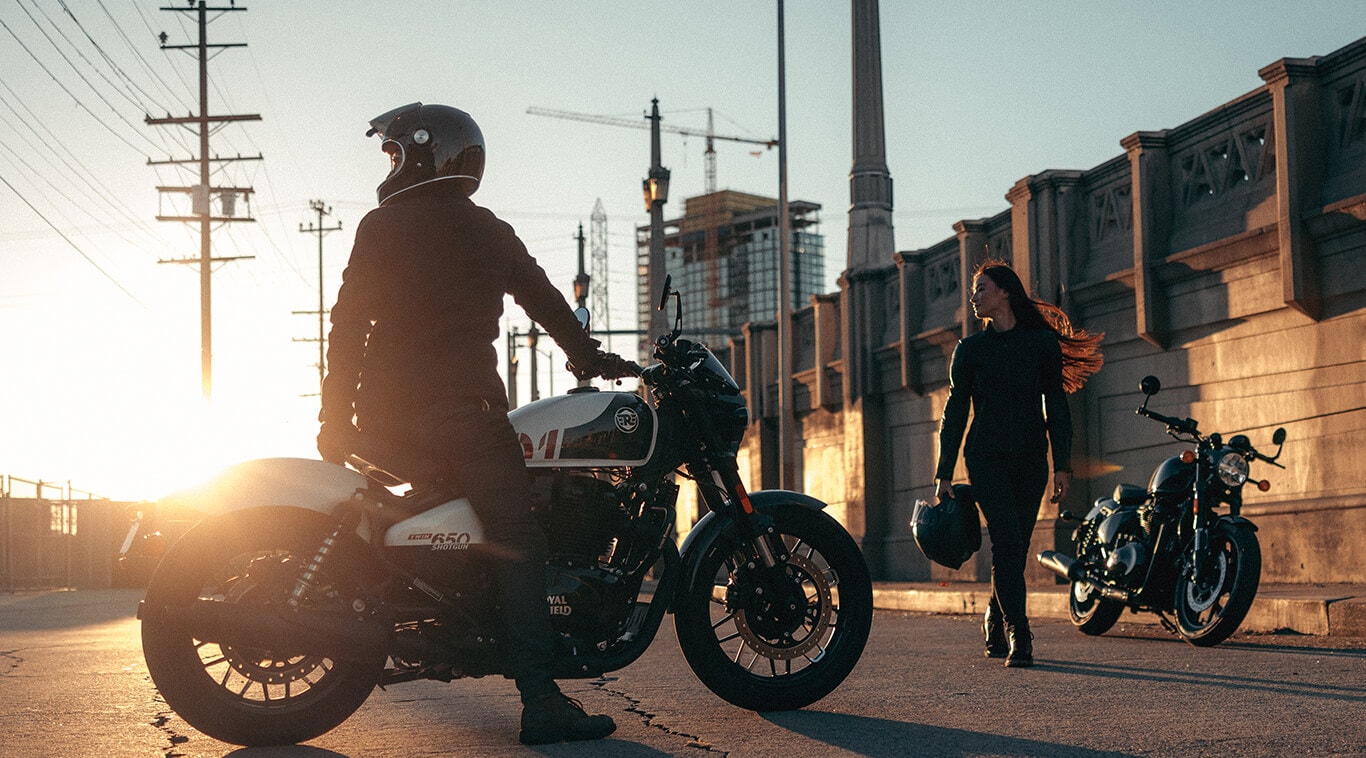 Royal Enfield Shotgun 650 Motorcycle Price, Mileage, & Colors in Australia