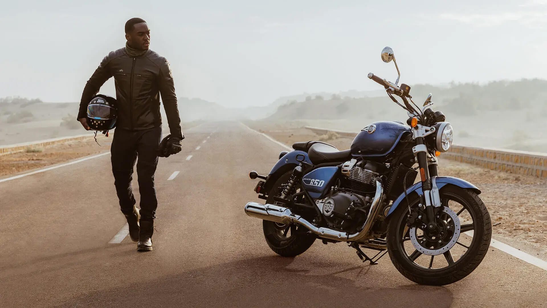 Super Meteor 650 Motorcycle Price, Mileage & Colors | Royal Enfield USA