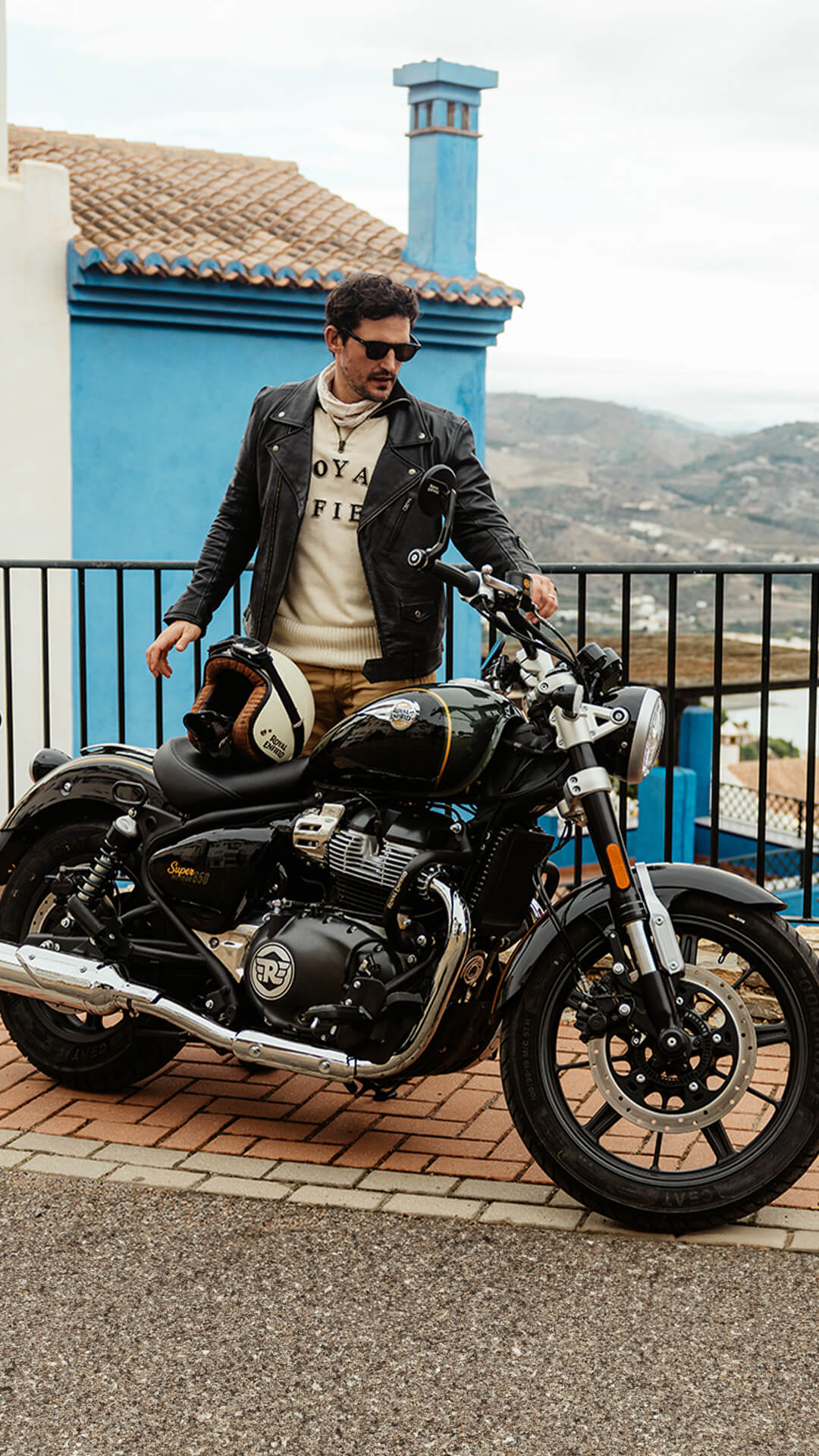 Super Meteor 650 Prezzo, Specifiche e Colori in Italia | Royal Enfield
