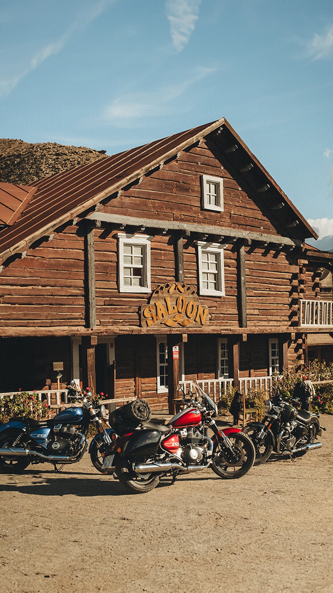 Super Meteor 650 prijs, kilometers en kleuren in Nederland | Royal Enfield